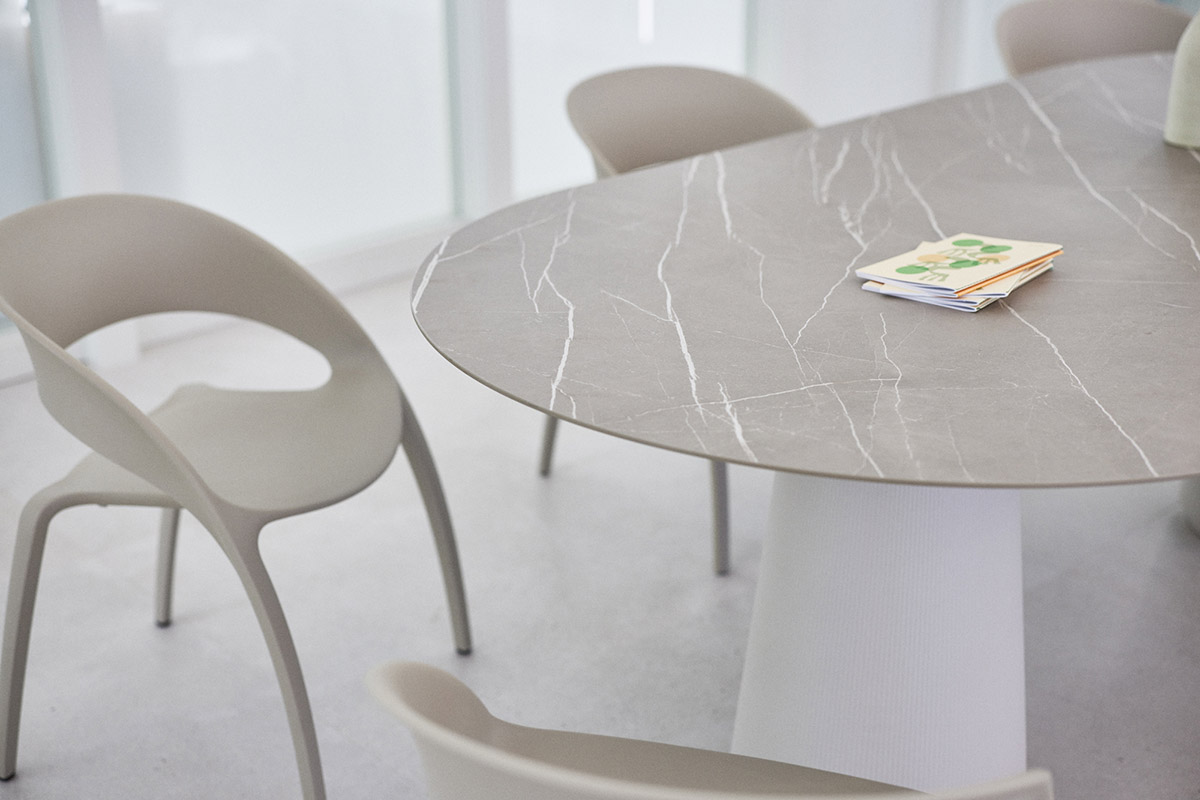 Dorik side tables