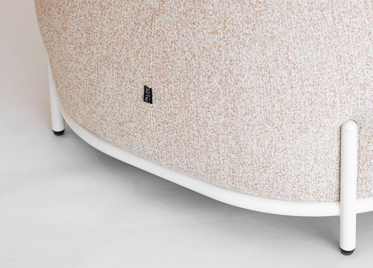 Globb: cozy and cheerful poufs to organize spaces | ACTIU