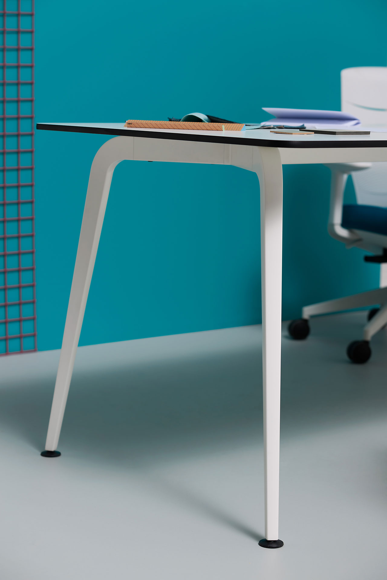 Twist Modular office tables