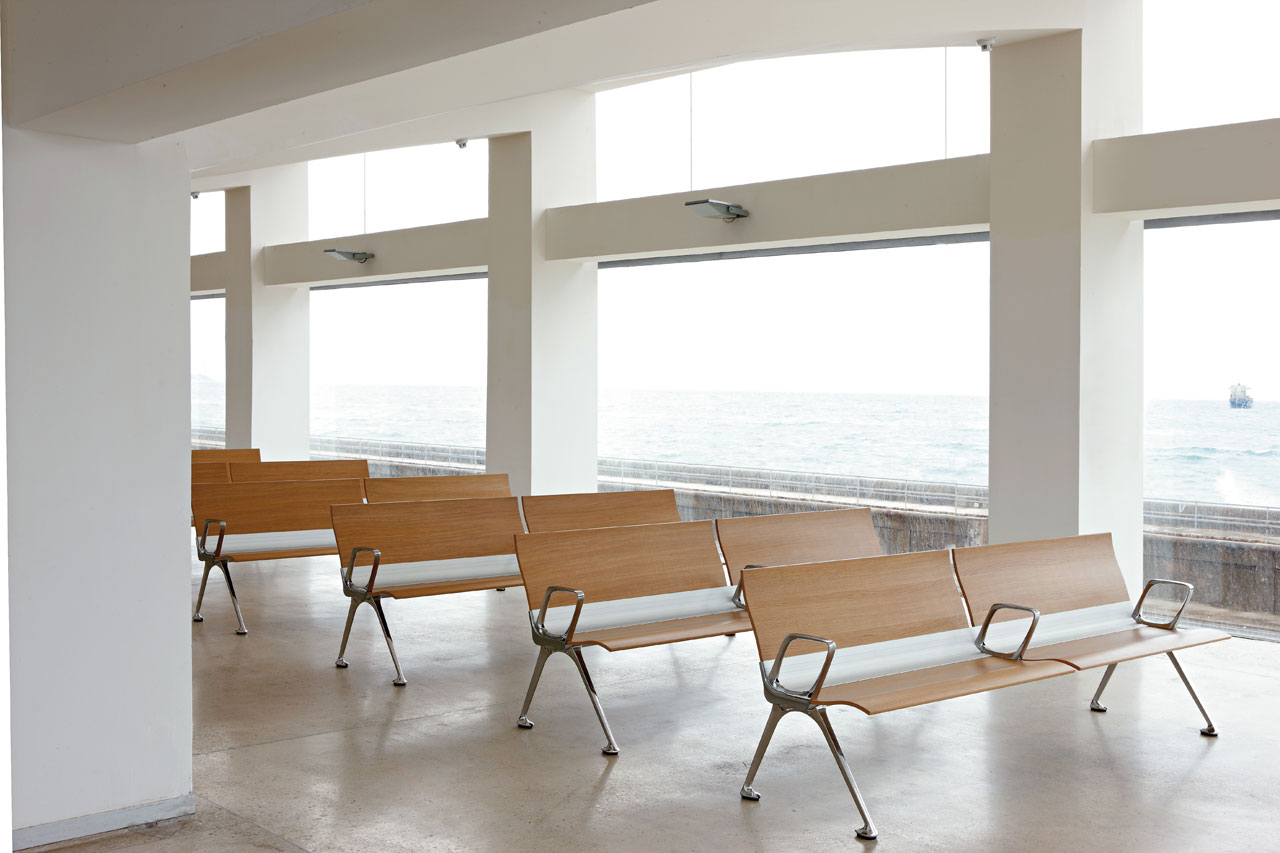 Transit waiting benches